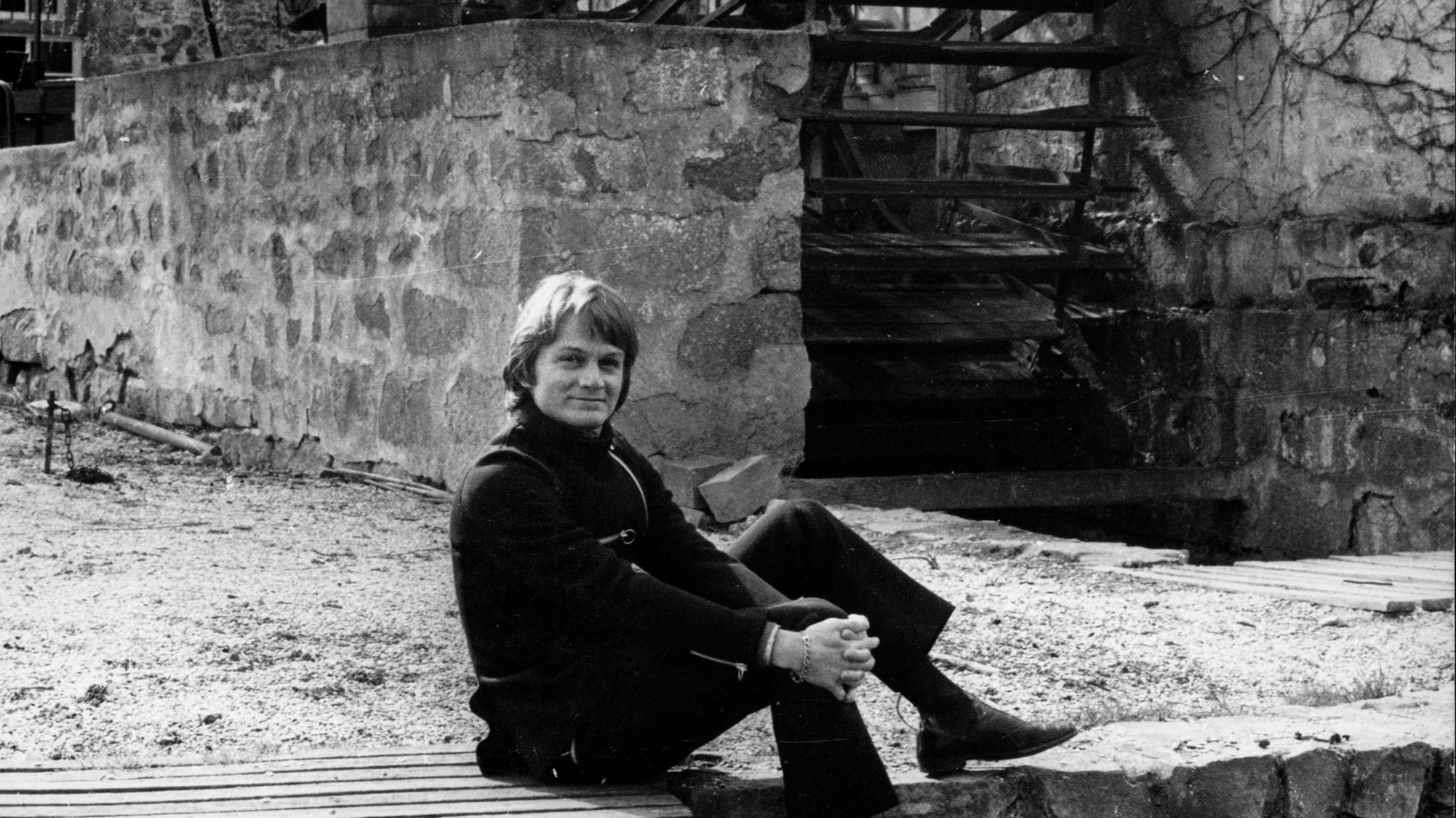 Claude François, son moulin de Dannemois sous la neige, des clichés ...