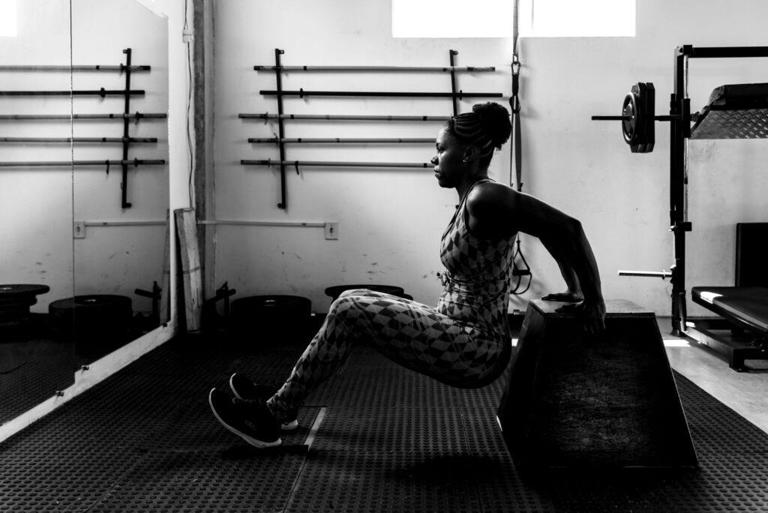 Here’s how to master weighted dips: Tips and common mistakes to avoid
