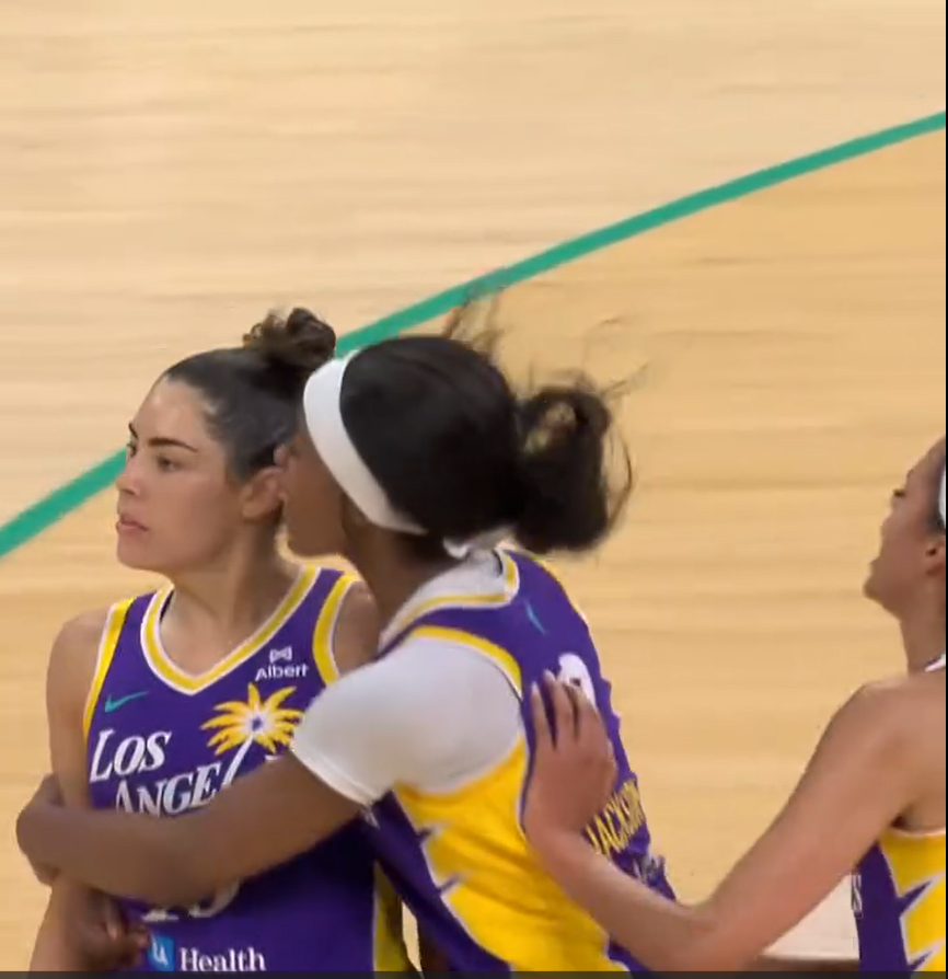 Kelsey Plum’s ice-cold buzzer beater