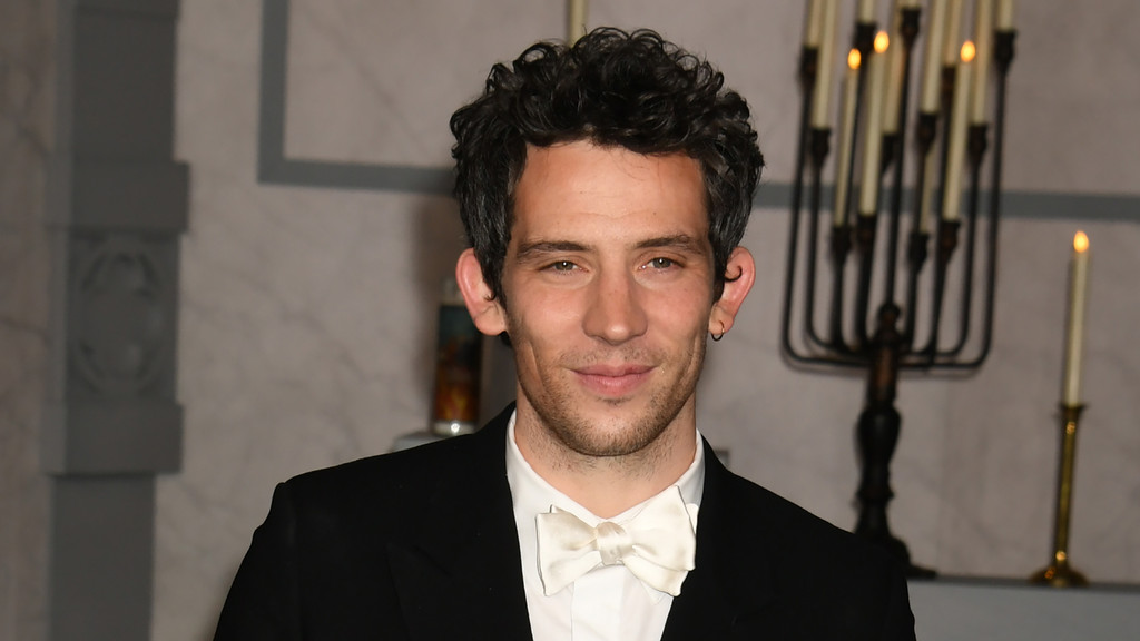 Josh O'Connor had 'moving experience' watching Paul Mescal act in The ...