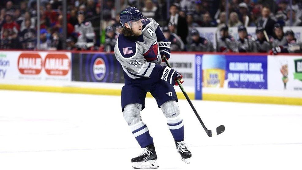 Ghost Pirates offense explodes in third period, Stingrays routed 5-1 at ...