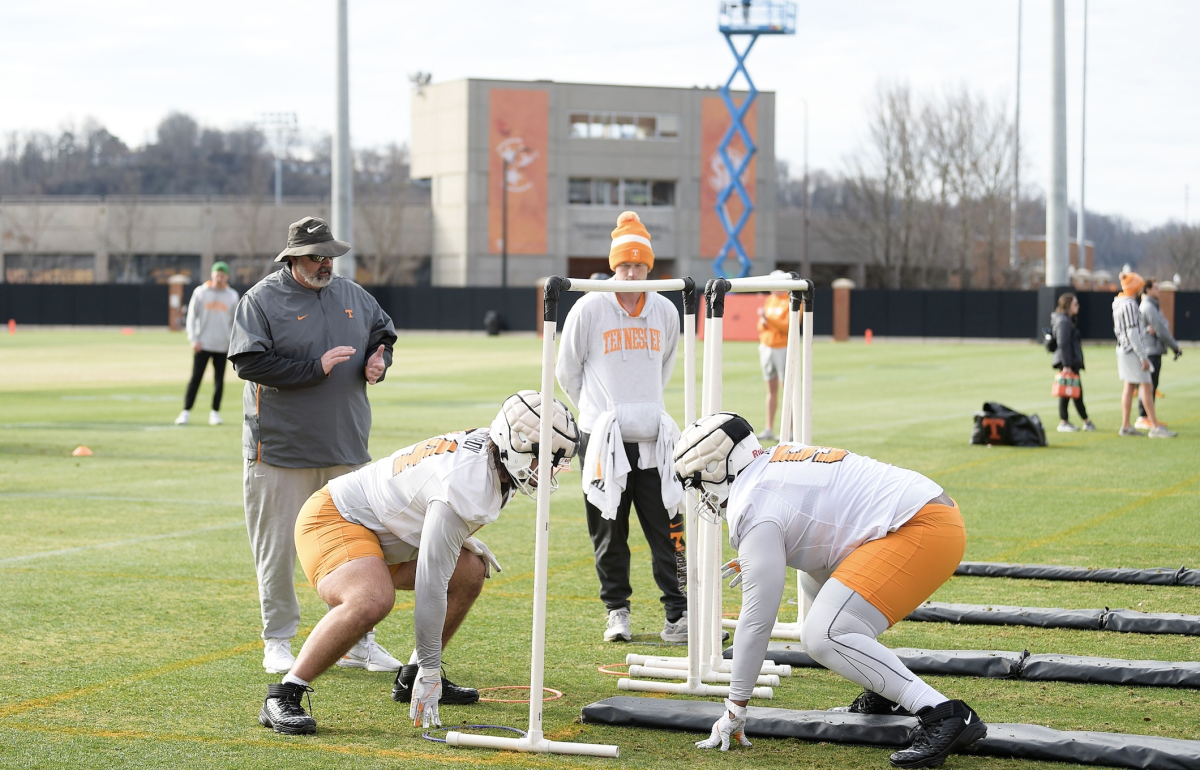 Elite 5-star recruit has a connection to Tennessee that could pay off ...