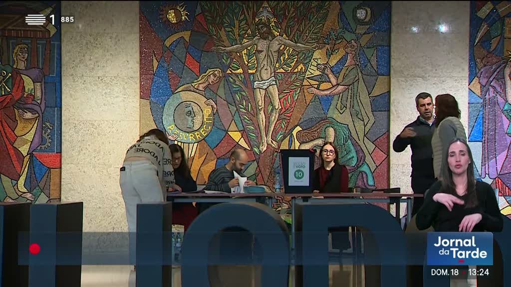 Mesas de voto a funcionar normalmente