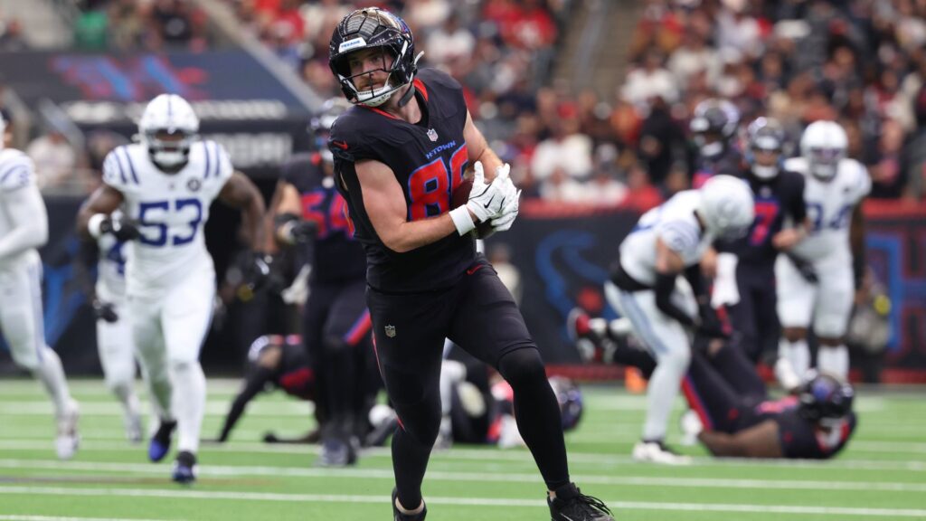 Texans rule out key player after in-game injury against Patriots