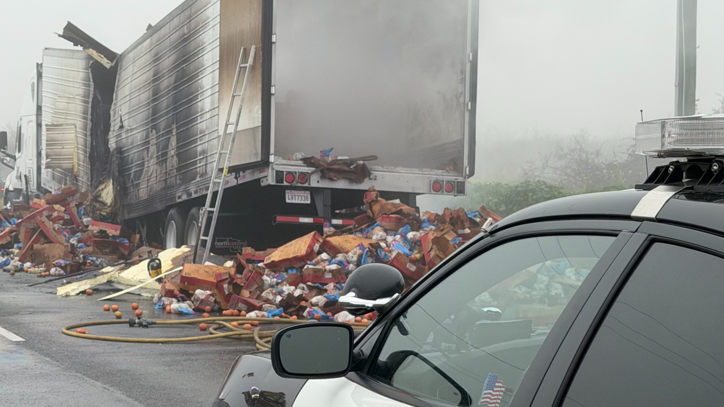 Pickup driver killed in foggy Fresno County crash involving big rig ...