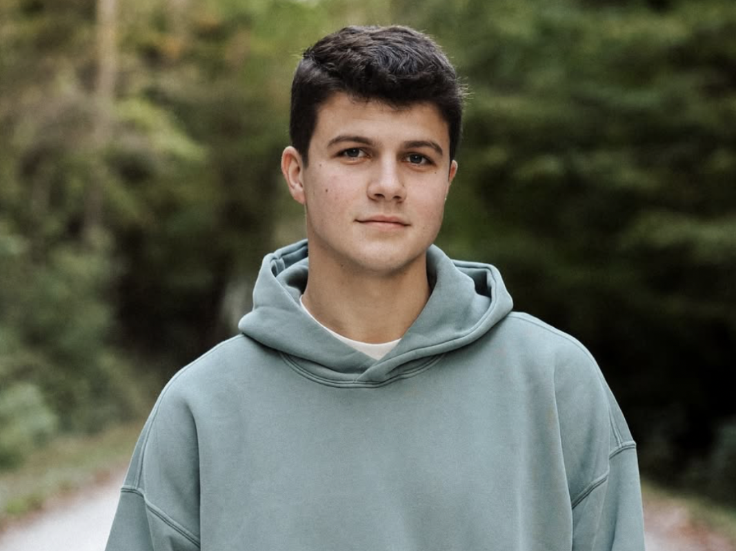 Who is Katie Bates’ husband Travis Clark? What we know about the affair ...