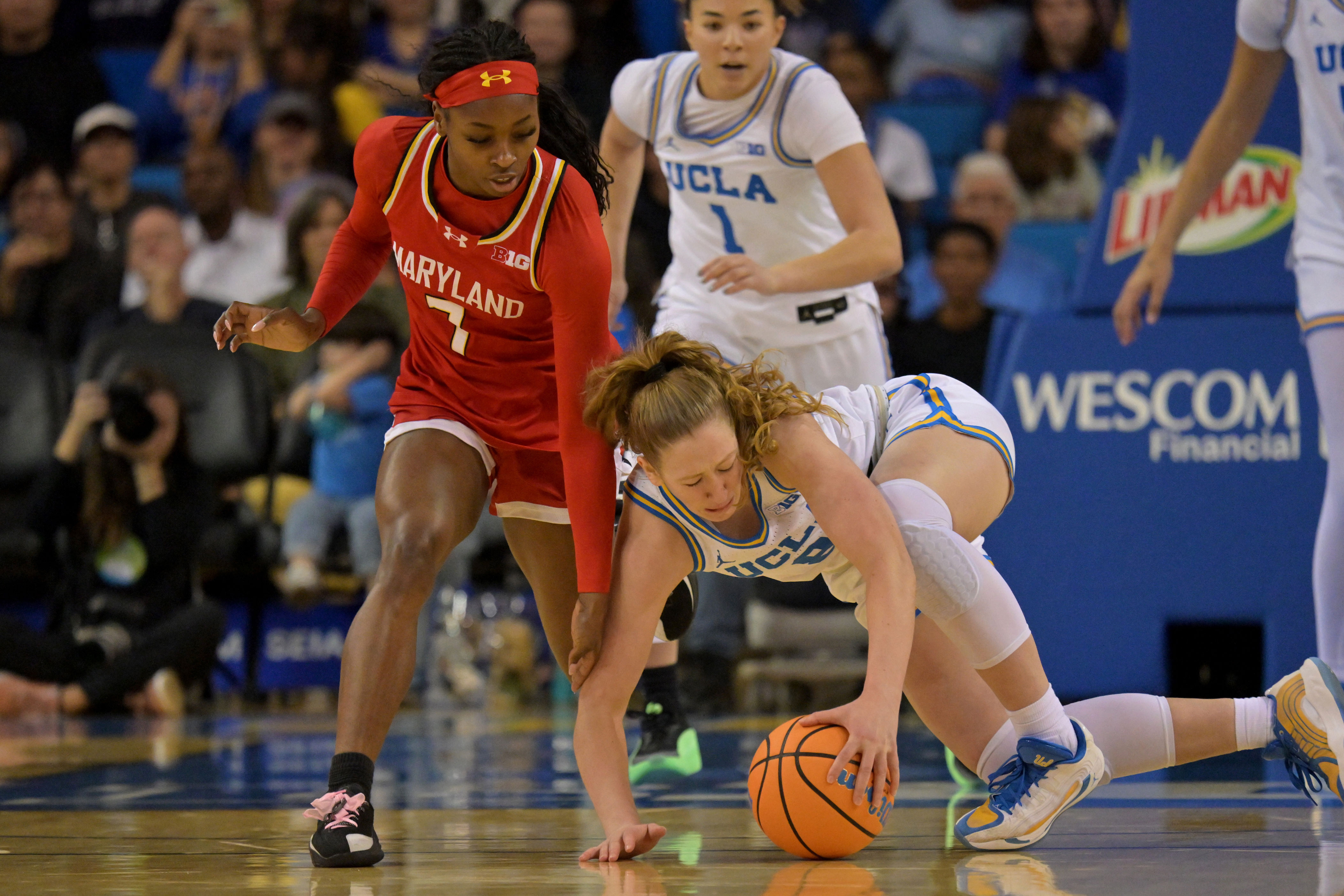 Gabriela Jaquez's 22 points power No. 3 UCLA to a dominant 97-67 win ...
