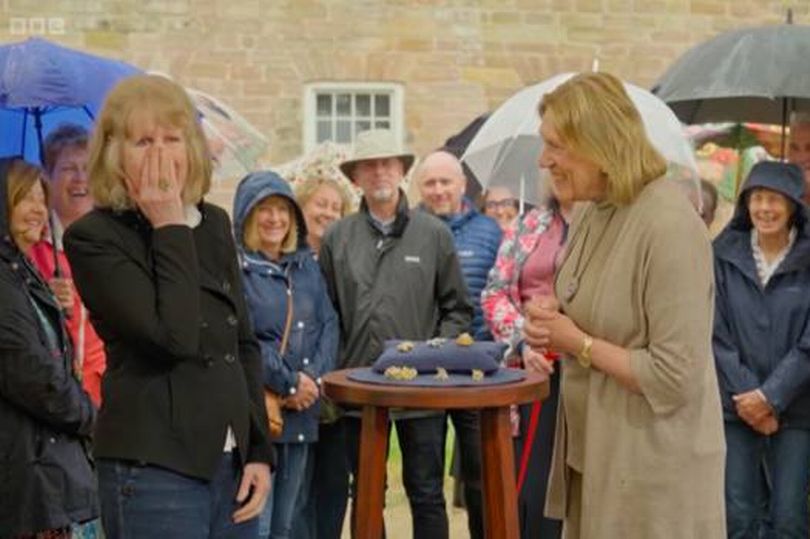 BBC Antiques Roadshow expert's 'heart jumps' by 'unusual' item worth ...