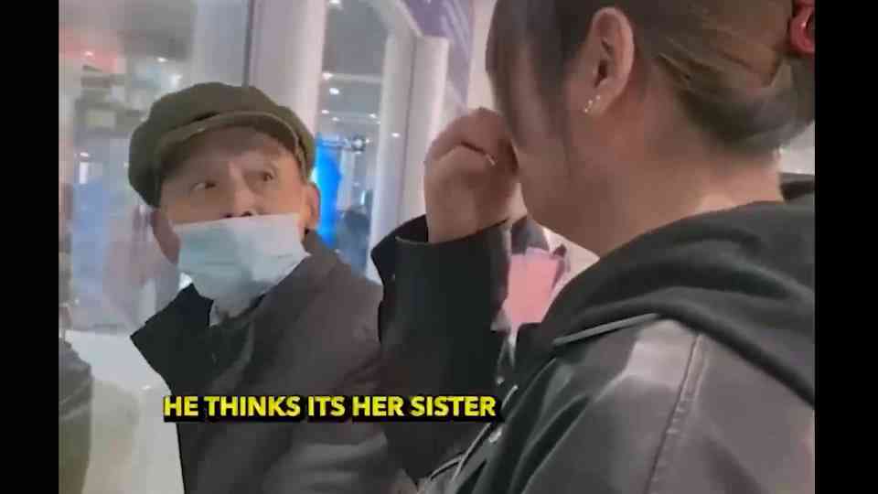 88-Year_Old Grandpa Does Not Recognize His Granddaughter At First ...