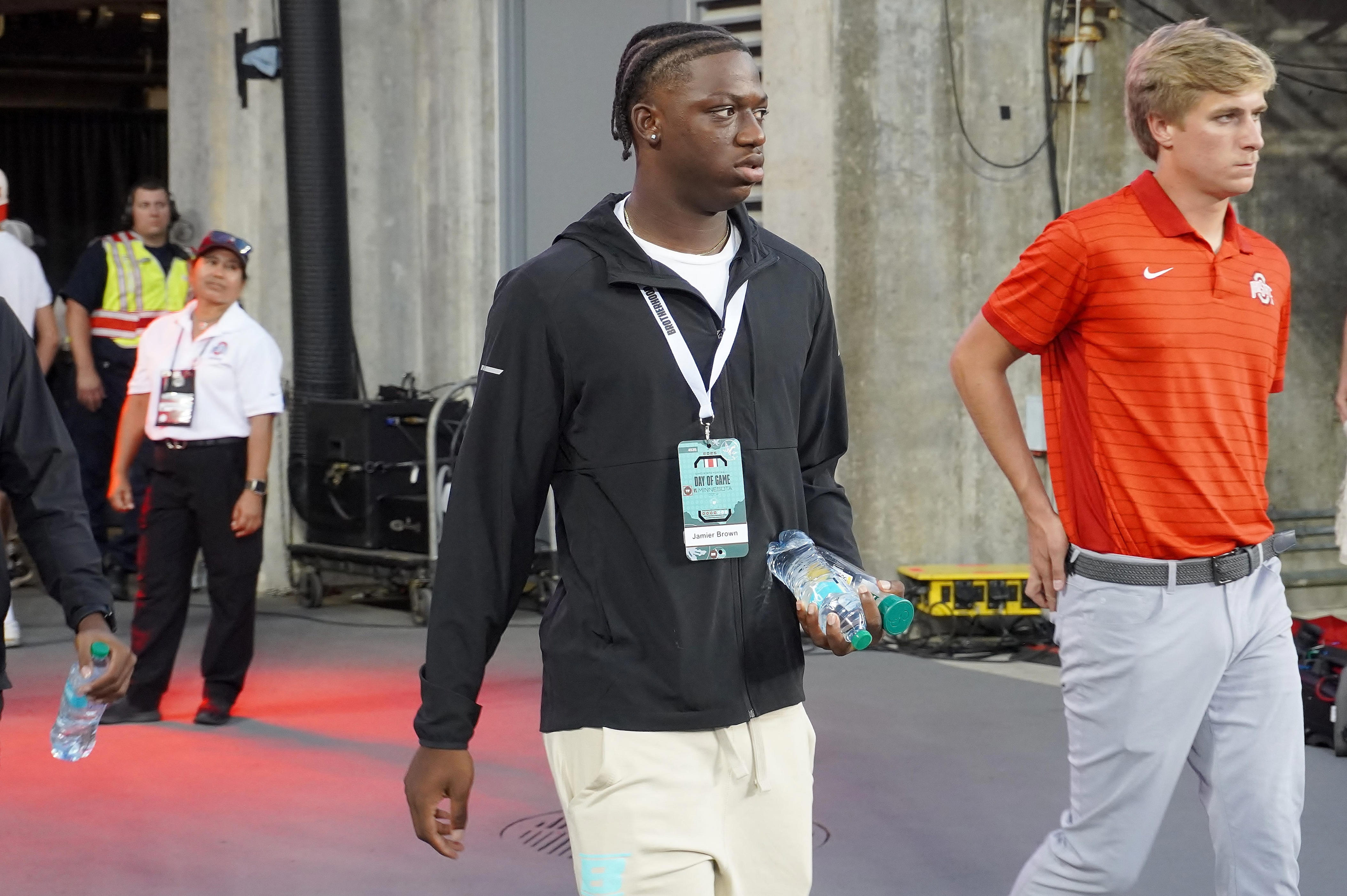 Notre Dame 5-star flip target switches high schools, not good for ND