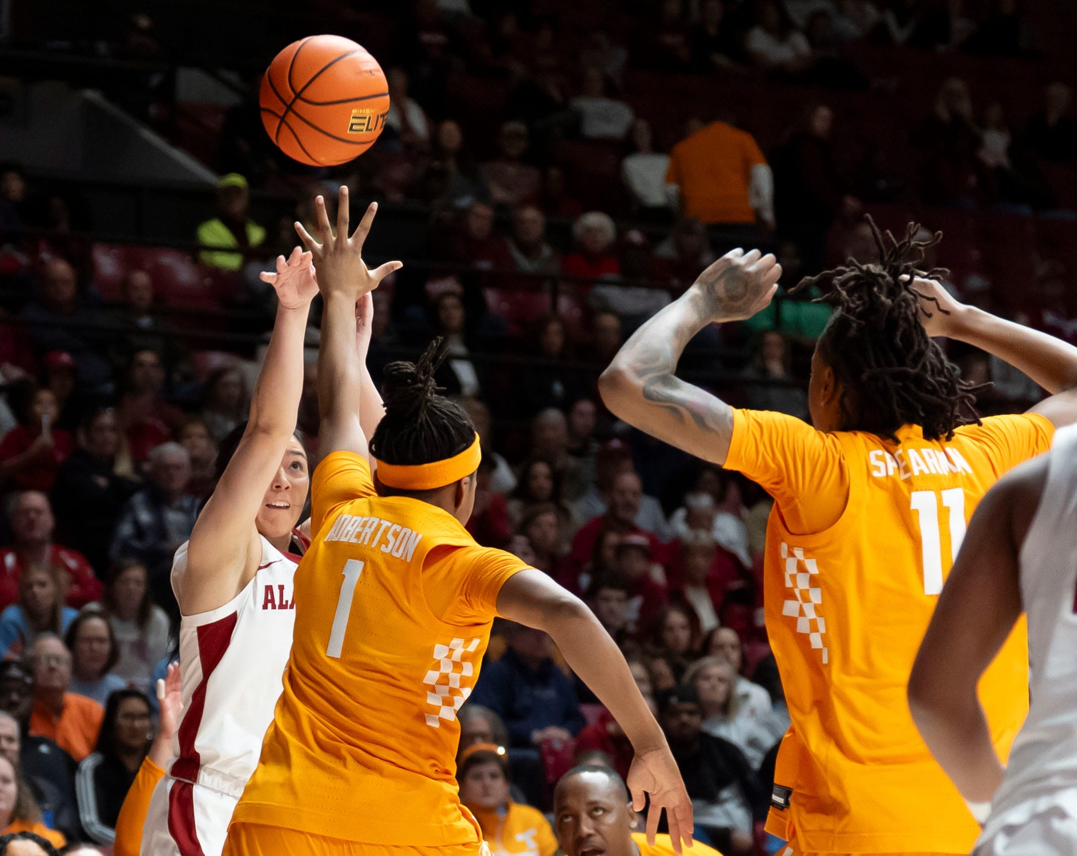 Lady Vols defeat Alabama basketball, remain undefeated in SEC play