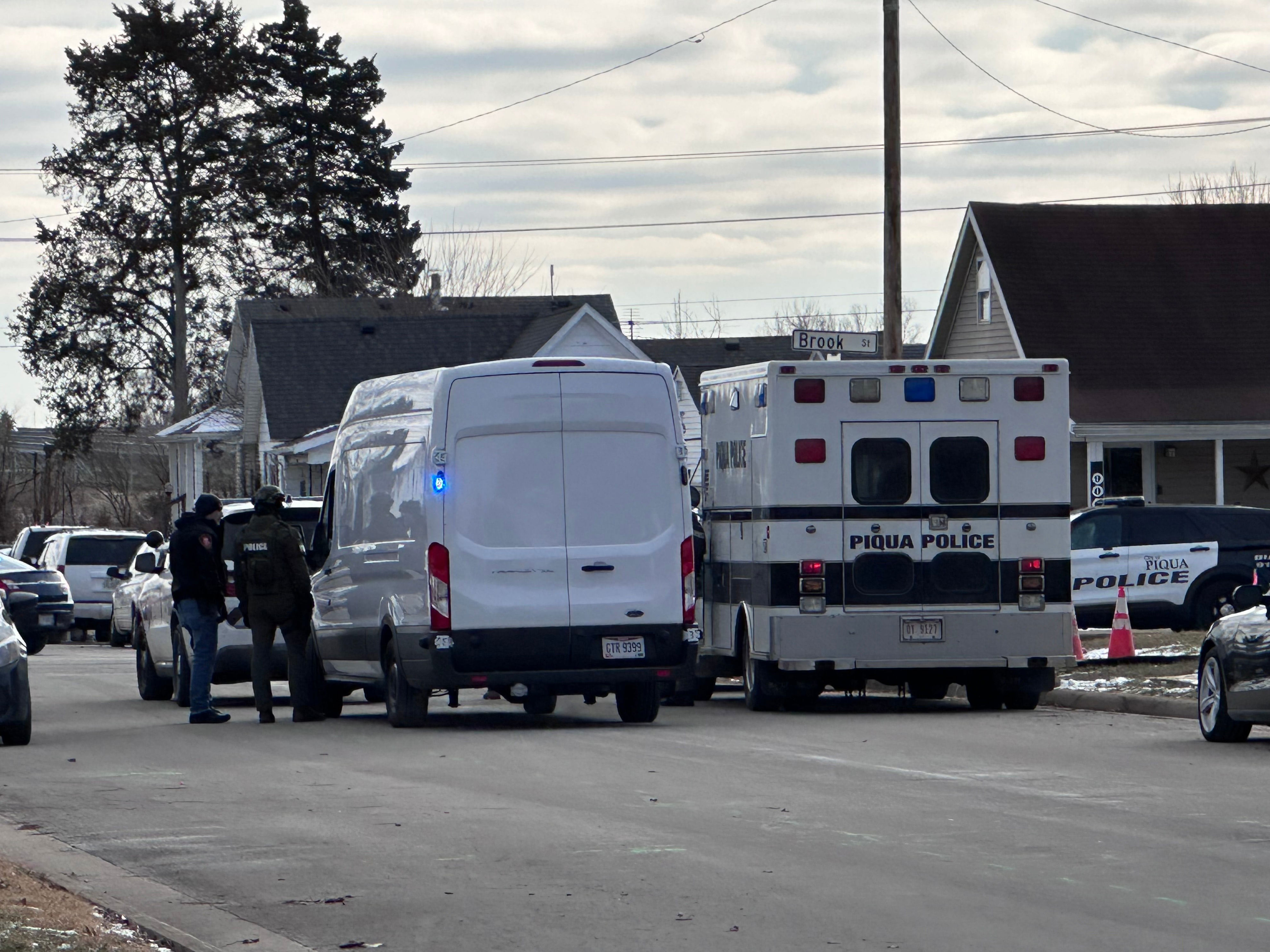 Man in custody after domestic situation led to hours-long SWAT standoff ...