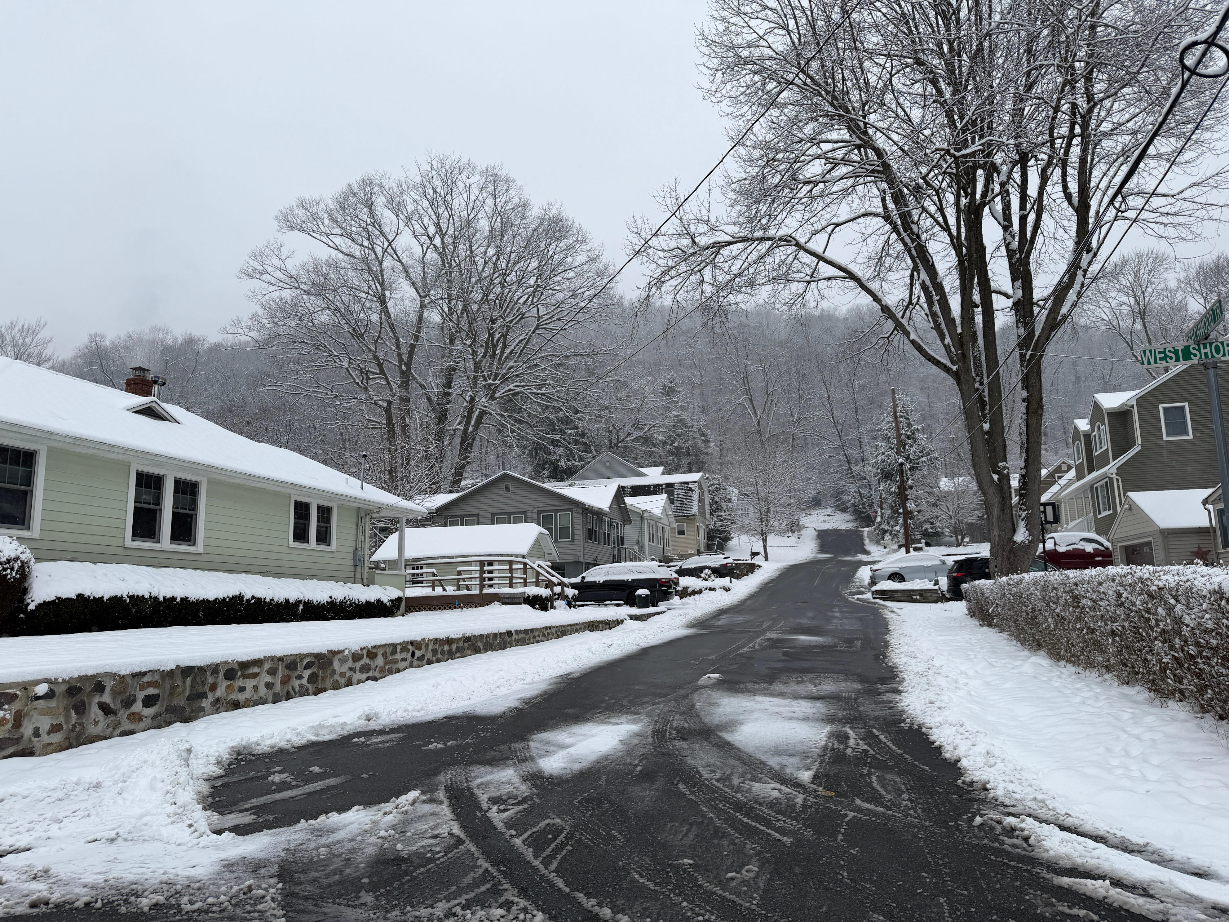 Should you remove snow from your roof? 3 post-storm do's-and-don'ts