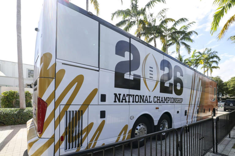 College football playoff meetings end without expansion decision