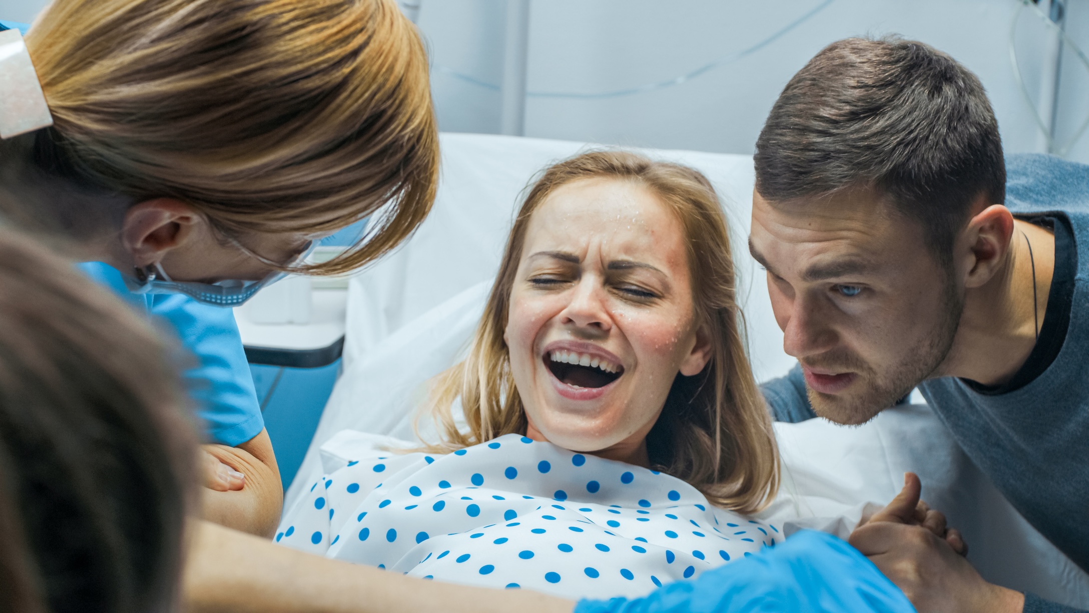 Nurse shares the things partners do in the delivery room that make her ...