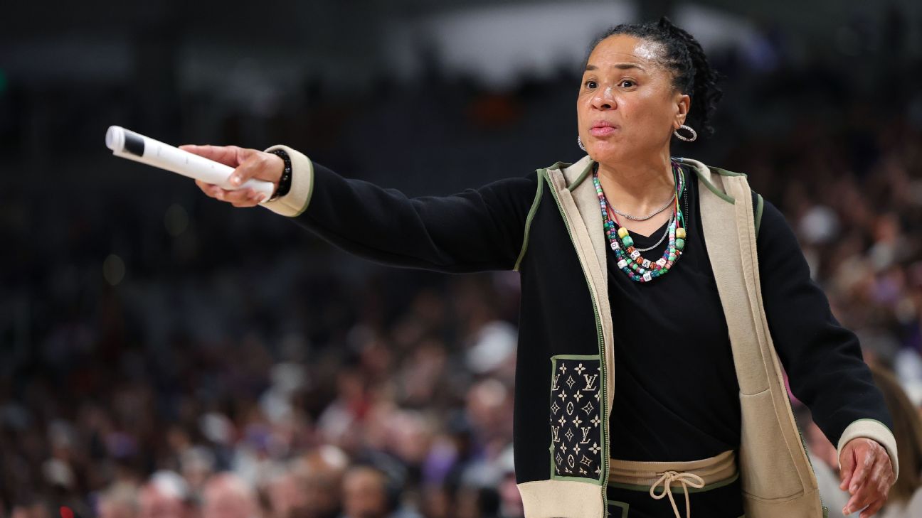 Dawn Staley on playing at HBCU: 'I think it's good on all fronts'