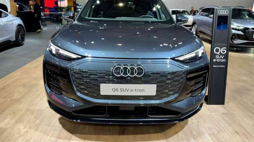 2026 Audi Q6 SUV e-tron