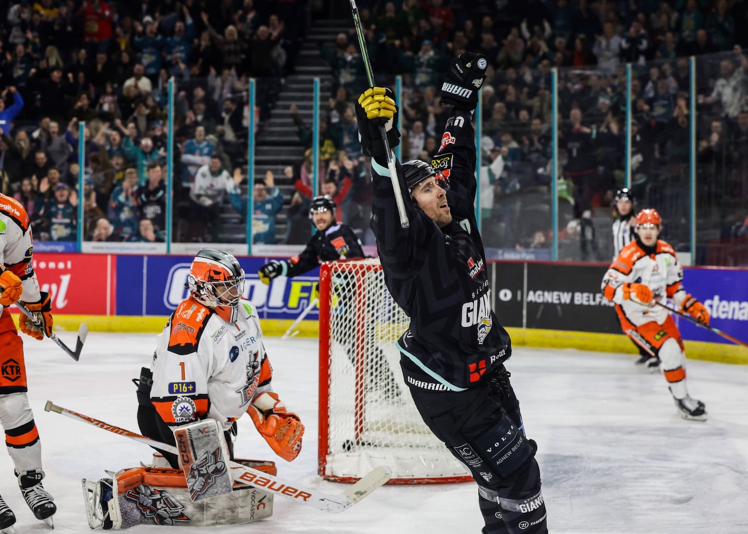 Belfast Giants roar to summit with stunning double-header demolition of ...