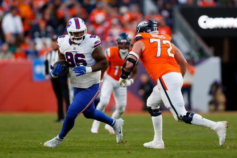 Former Kentucky star Deone Walker named to PFWA NFL All-Rookie Team