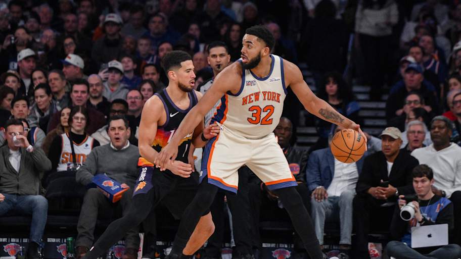 Knicks' Karl-Anthony Towns Gets Into Heated Exchange Against Suns