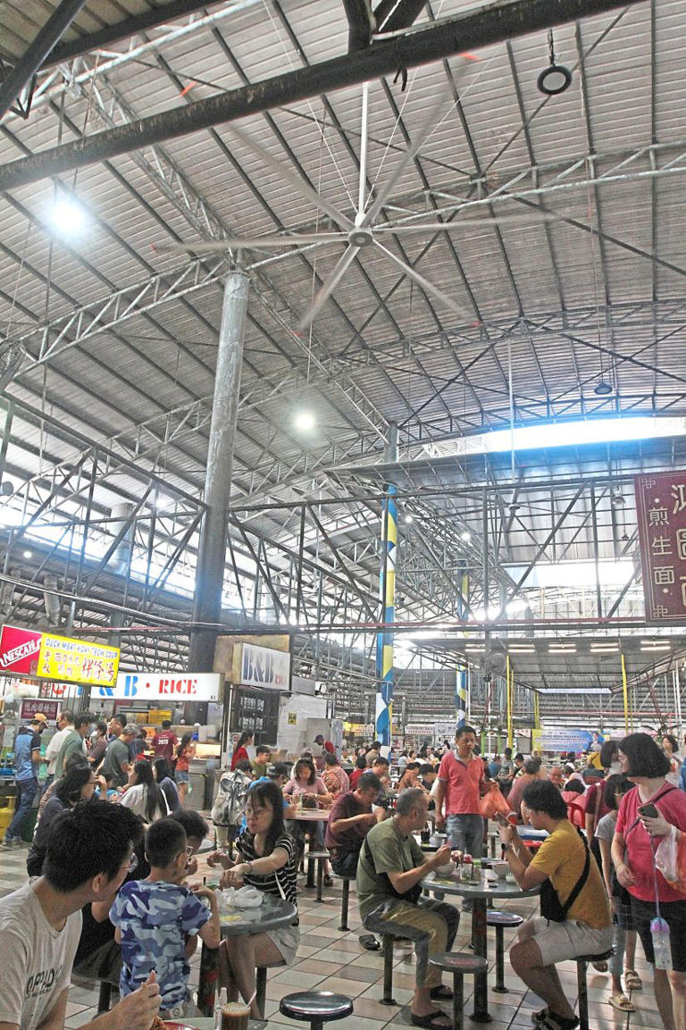 Fans blow breath of fresh air into Bayan Baru Market’s transformation
