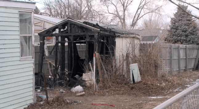 South Sioux City shed fire damages surrounding buildings