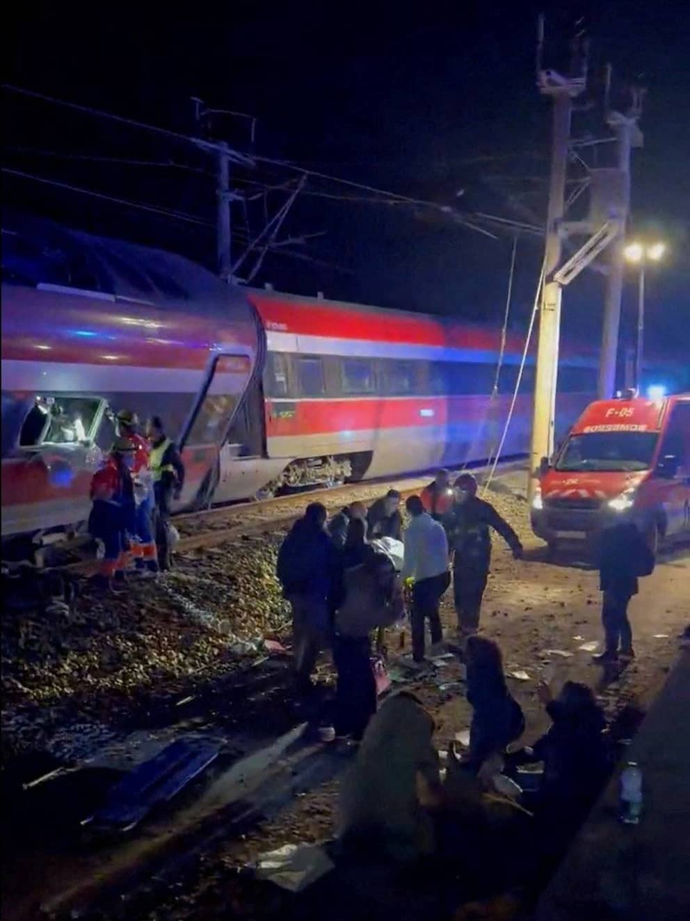 Zug-Unglück in Spanien! Mindestens 10 Tote, Hunderte Verletzte