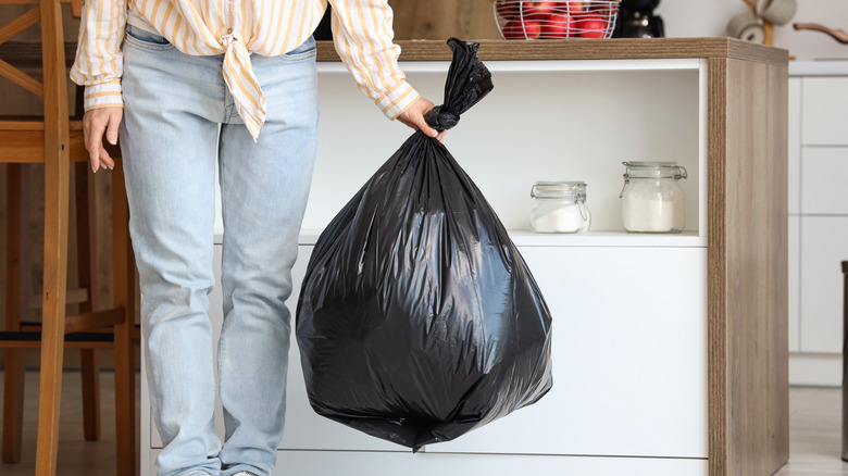 Garbage bag alternatives that won't cost you a penny