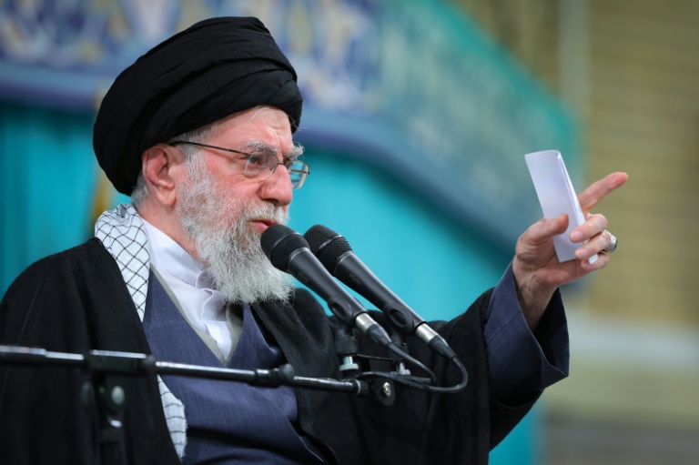 Iran : accès à internet très limité après un « bref » rétablissement