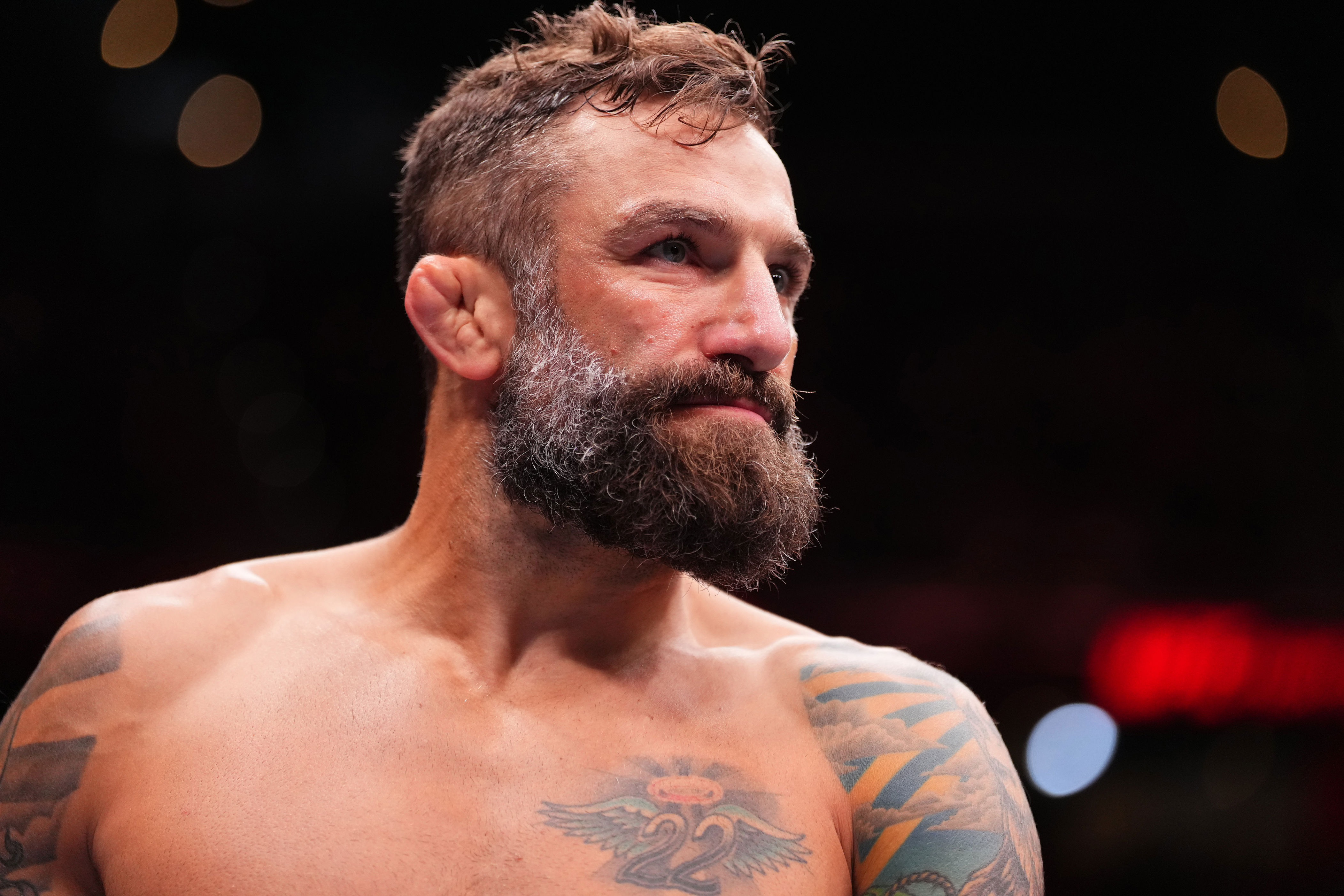 Home game! Michael Chiesa vs. Carlston Harris added to UFC Seattle ...