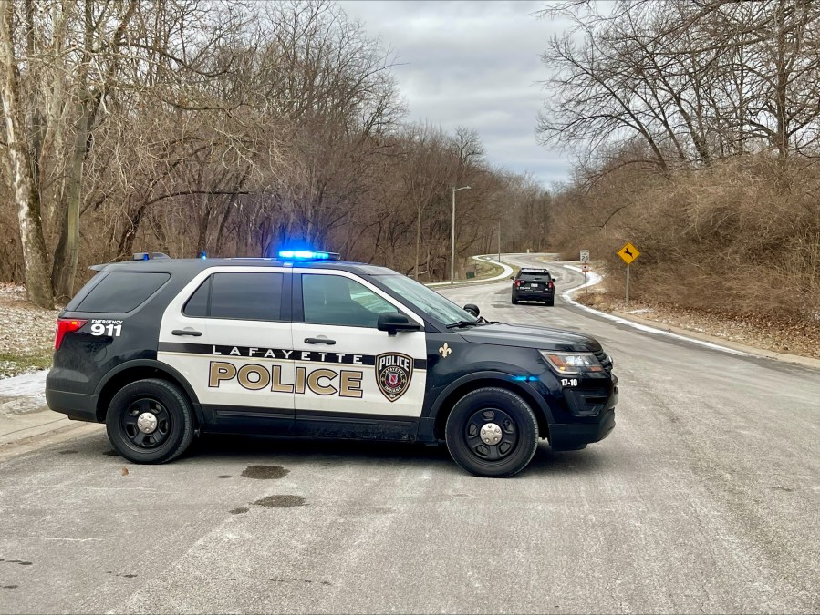 2 injured in shooting in Lafayette