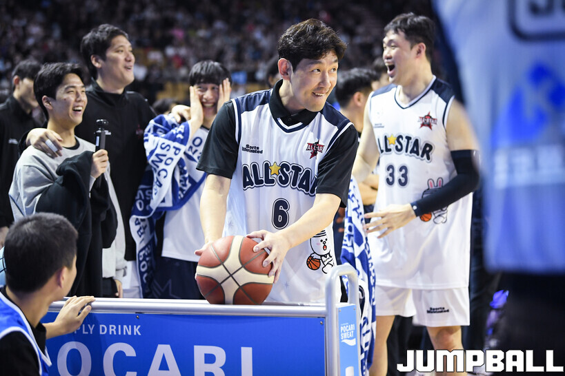 [올스타 모먼트] 변치 않는 슛감 'KBL 감독들의 3점슛 대결'
