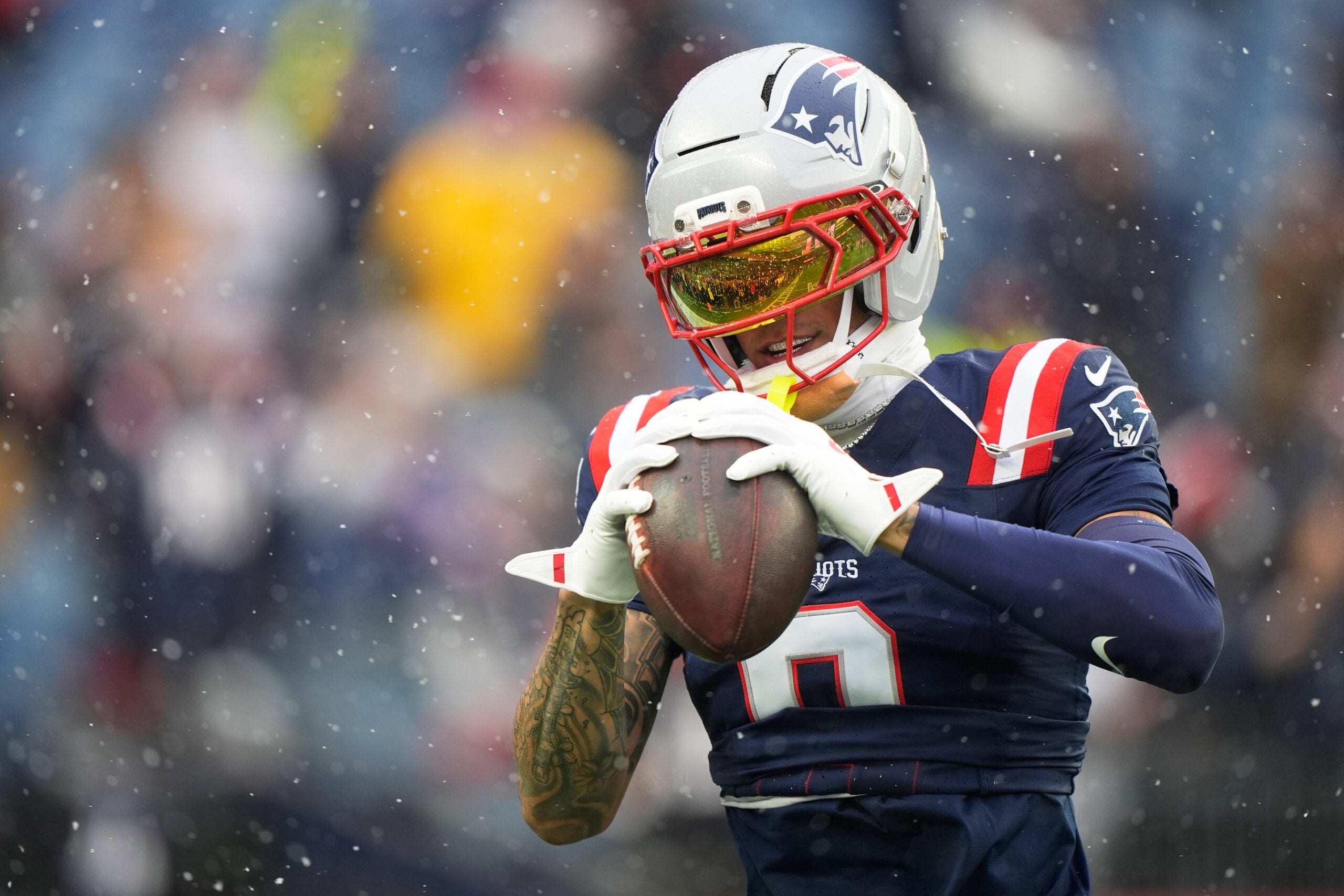 Patriots 14, Texans 10 (2nd): Marcus Jones' pick-6 gives Pats lead