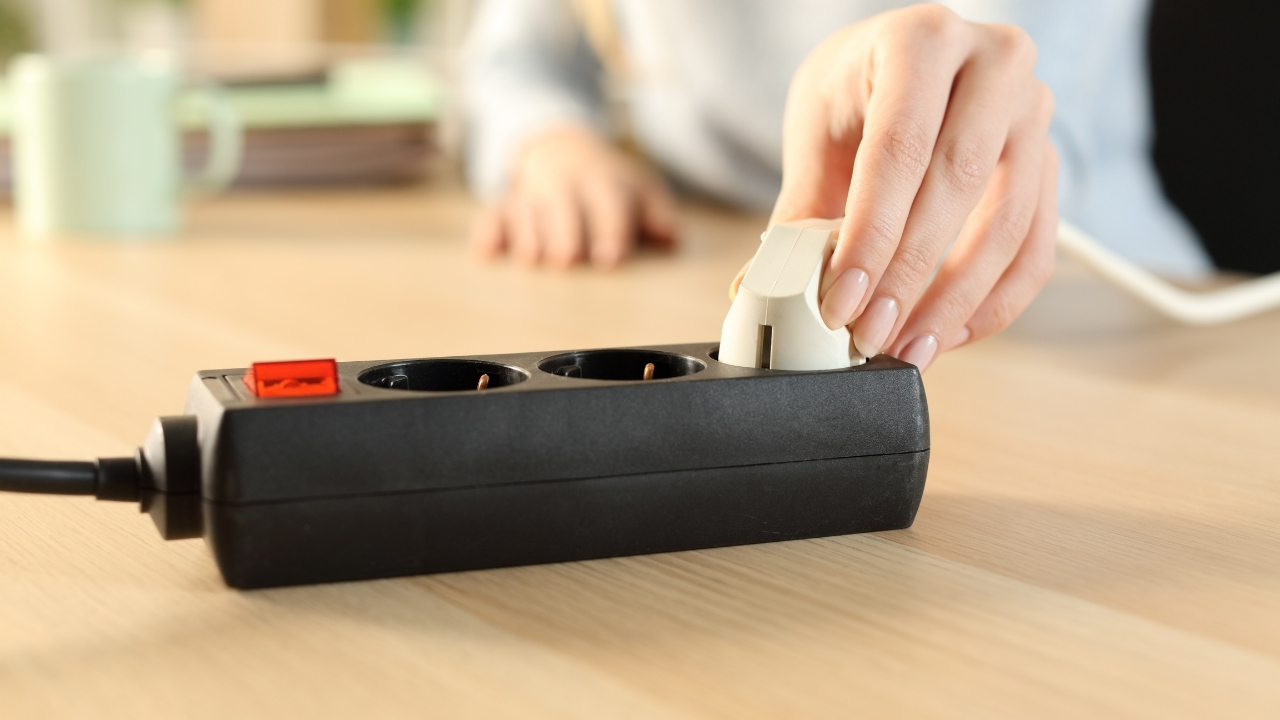 The safe extension-cord setup that overheats faster than people think