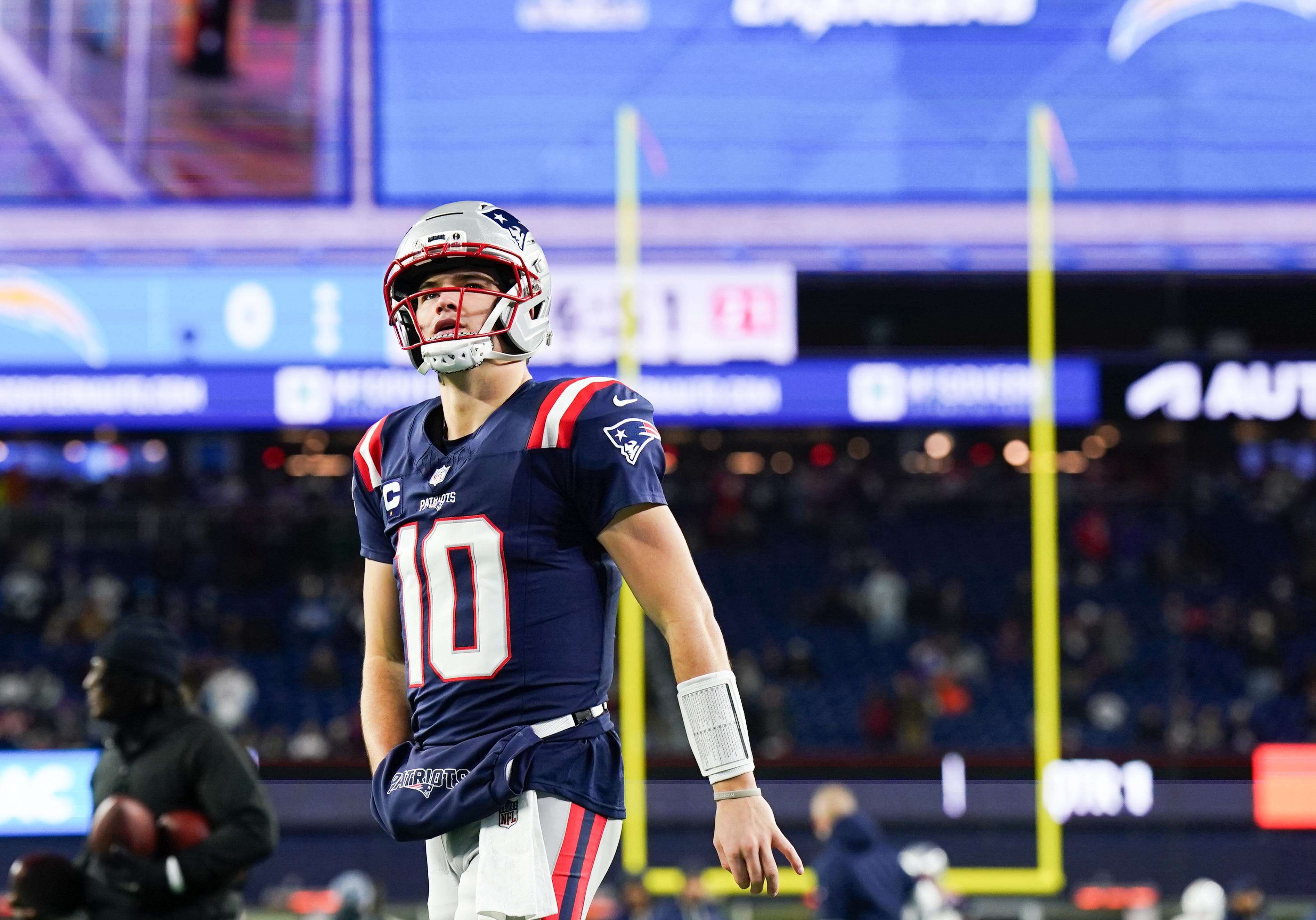 Josh Dobbs reveals what stands out about Drake Maye’s playoff mindset