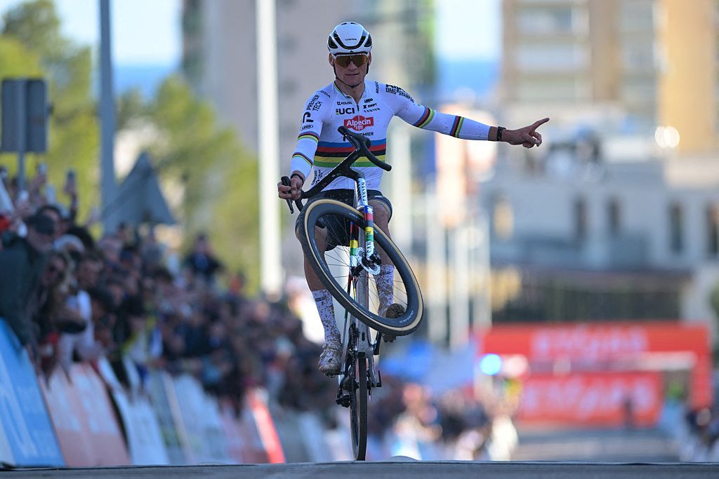 UCI cyclo-cross World Cup Benidorm: Mathieu van der Poel devastates ...