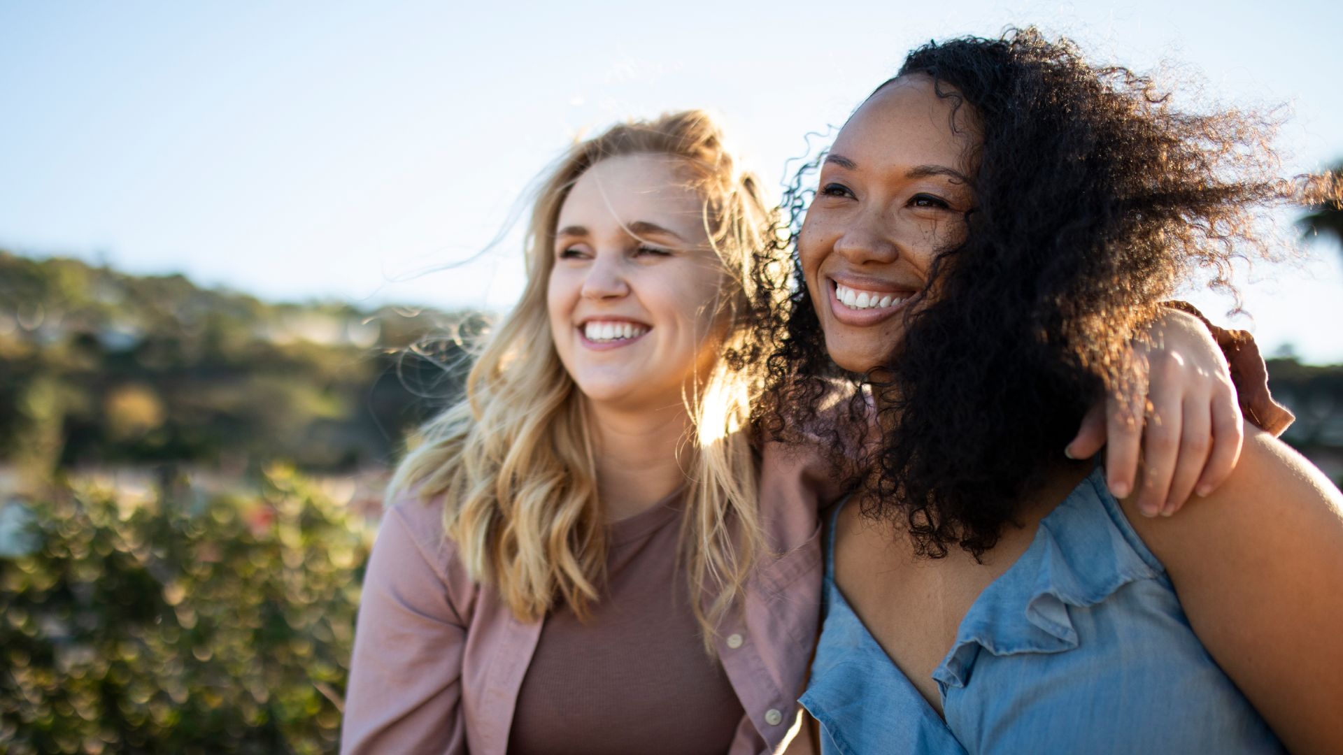 Why your brain loves the presence of your best friend