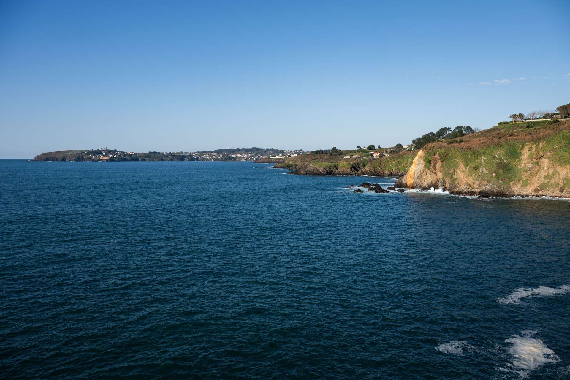 Oleiros sigue avanzando hasta conseguir que un paseo marítimo recorra ...
