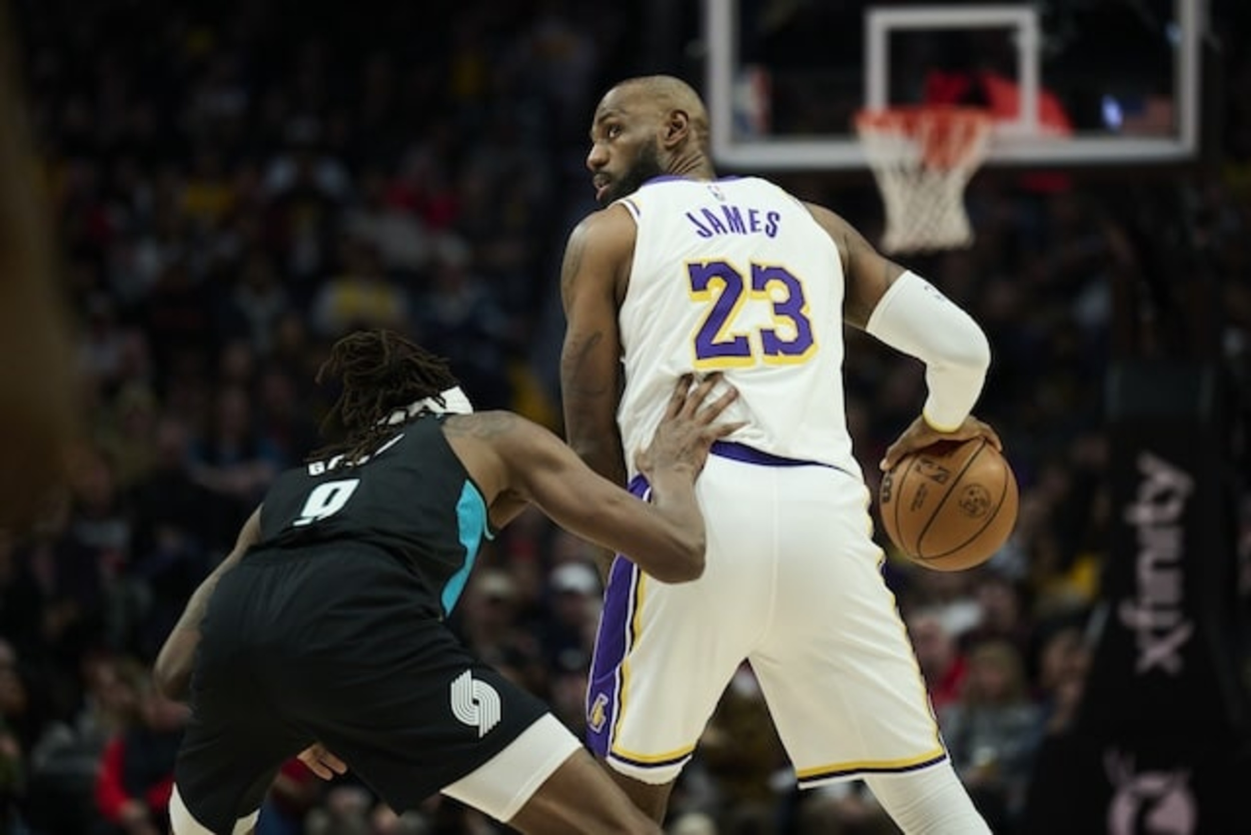 LeBron James: Lakers must ‘right the ship’ while waiting to get healthy