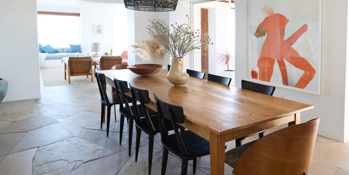 The best way to pull off the mixed dining chair trend