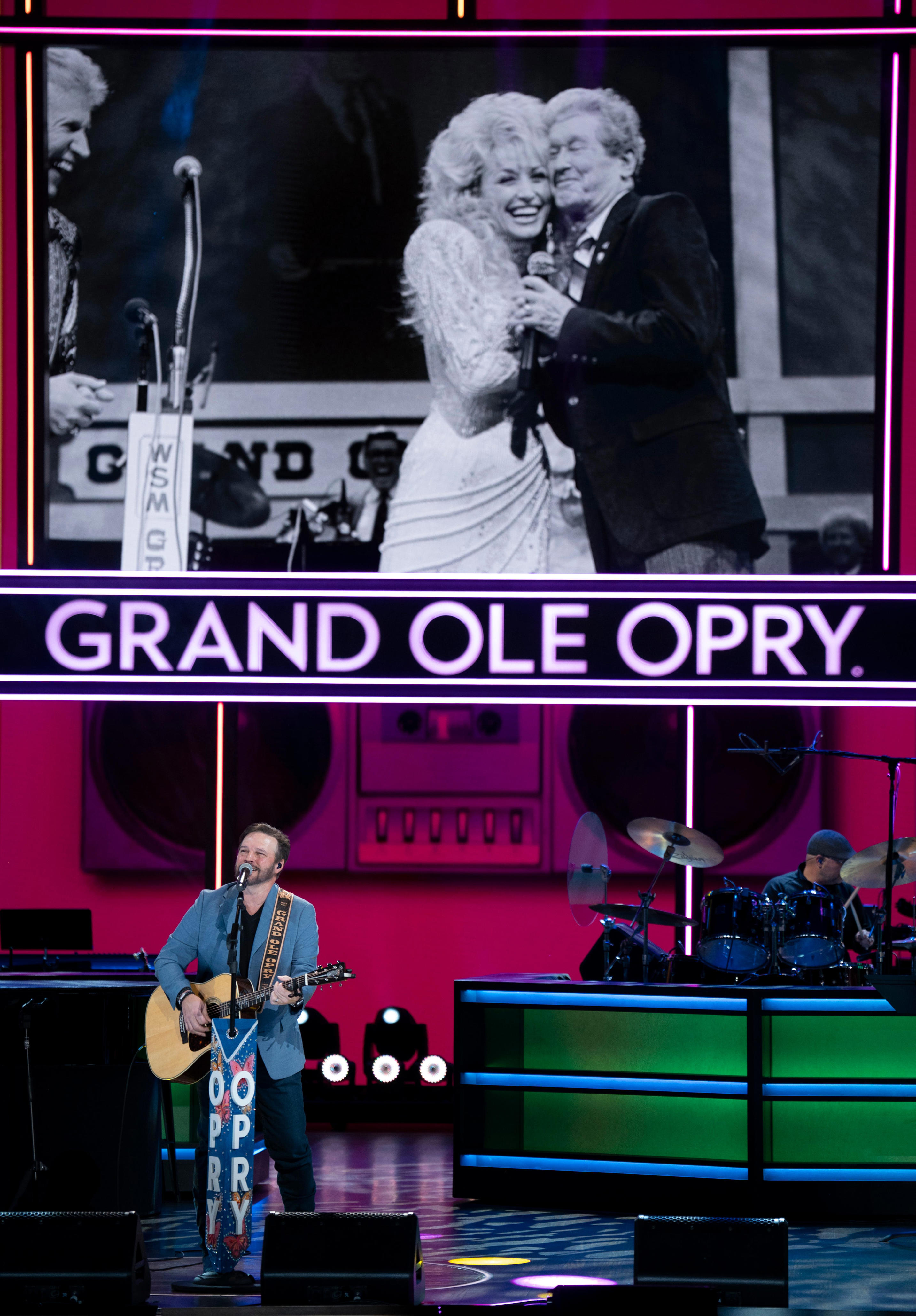 Grand Ole Opry celebrates Dolly's 80th birthday with Vince Gill, Lainey ...