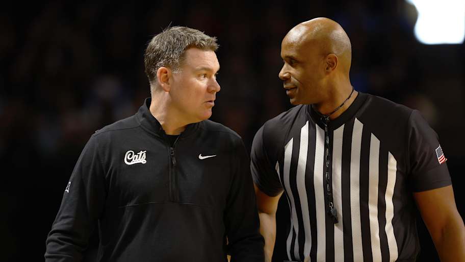 Why Front Court Huge for Arizona in Cross-Country Win