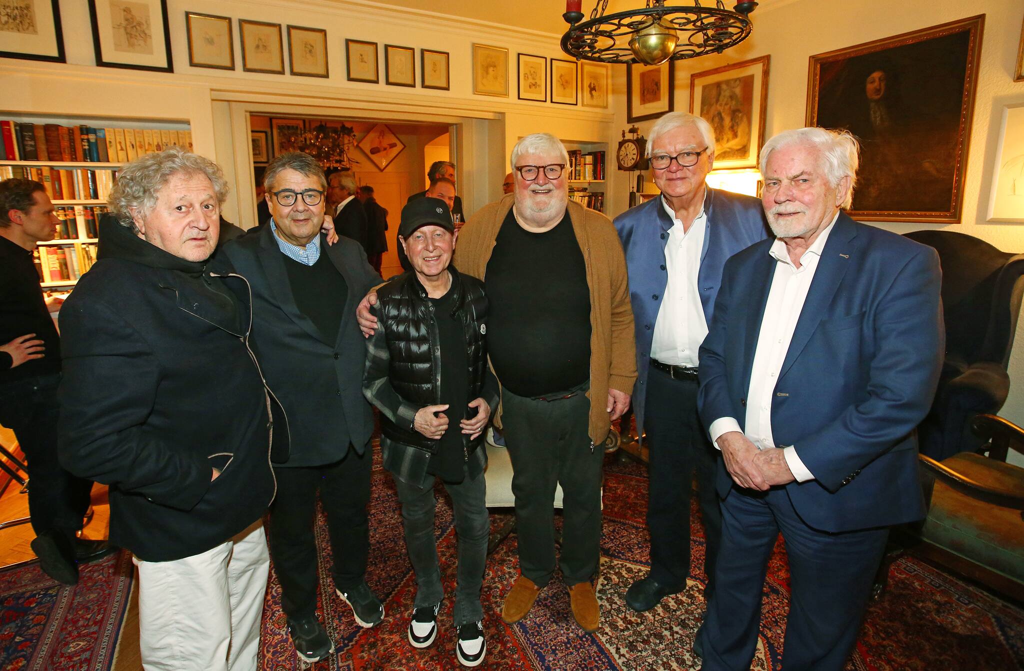 Stars, Storys und Schnapszahl: Götz von Fromberg feiert 77. Geburtstag ...