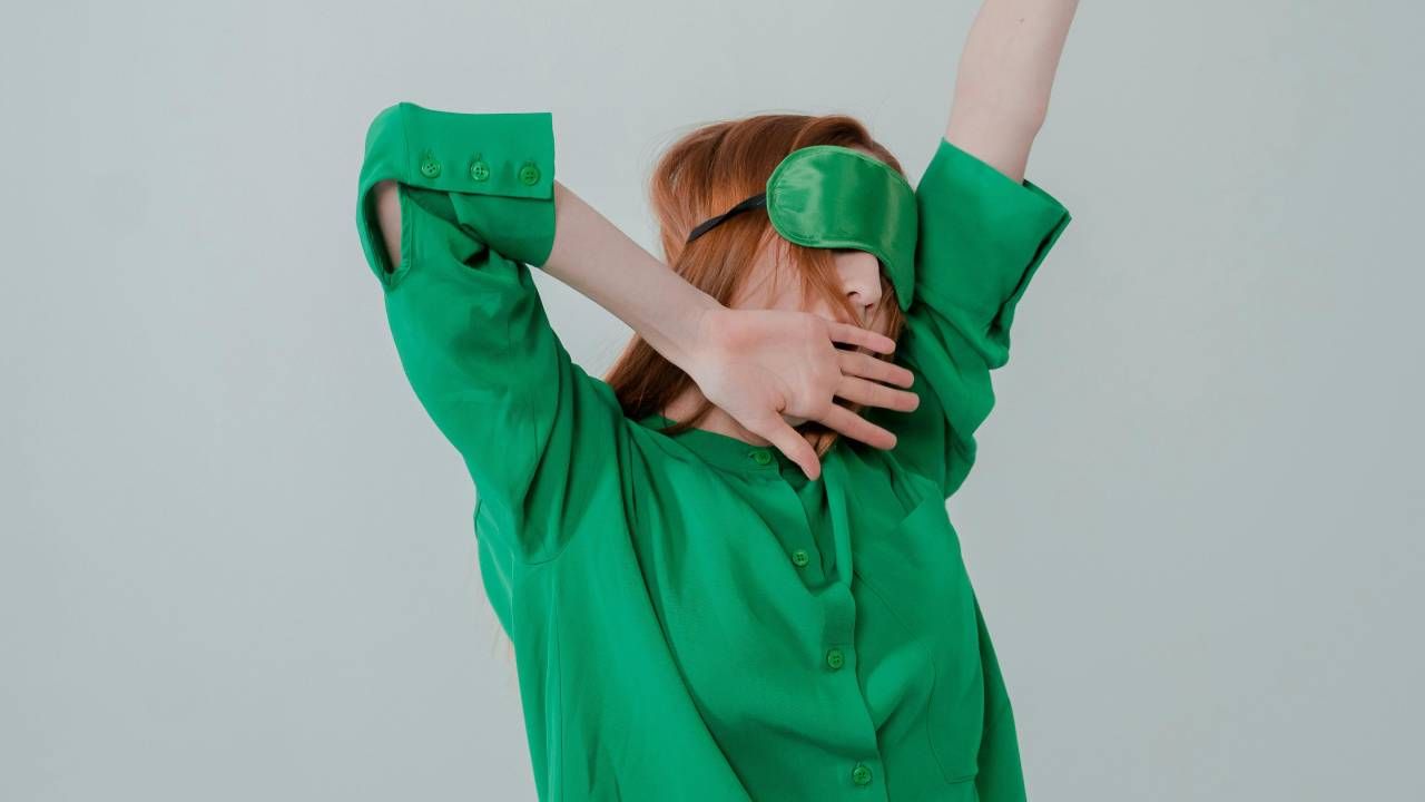 These 3 everyday habits are ruining your sleep, according to a sleep expert