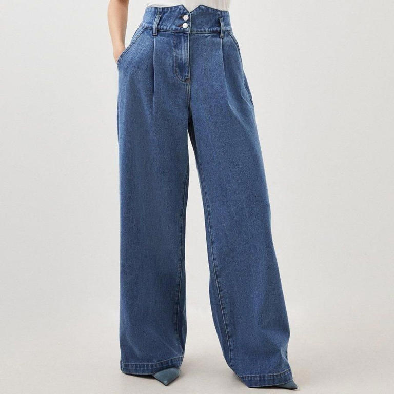 Clodagh McKenna nails double denim with ultra high-waisted jeans that ...