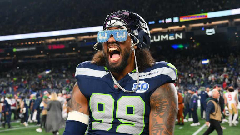 How Sam Darnold caught Jaxon Smith-Njigba off guard on TD pass