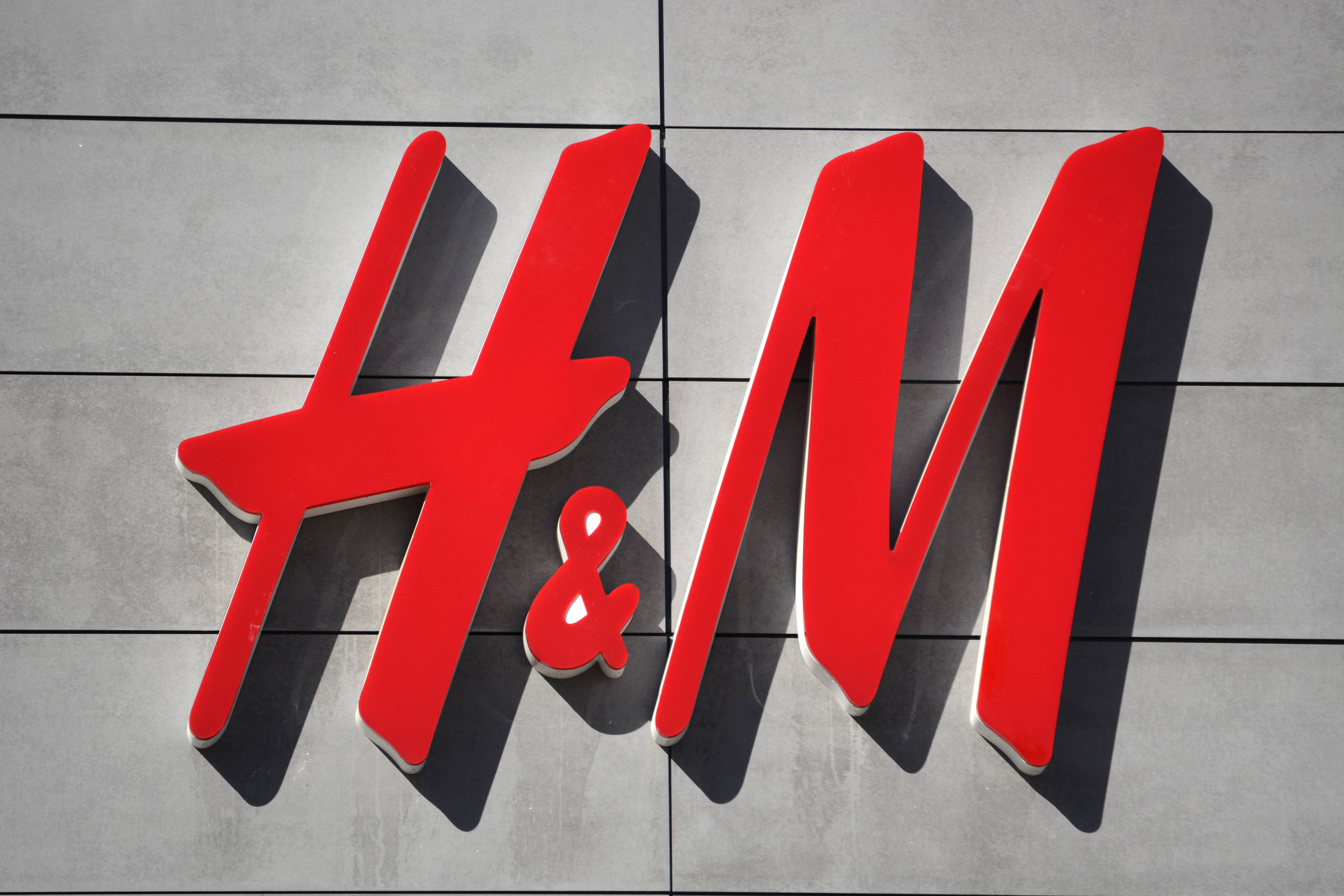 7 best gifts to buy at H&M for her on Valentine's Day 2026