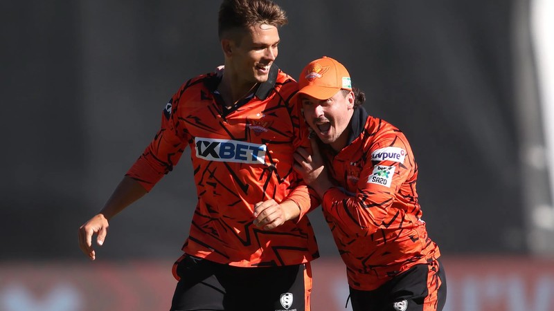 Sunrisers win a thriller at St George's Park to eliminate defending ...