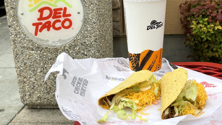The Oldest Operating Del Taco Is Still Standing In California Since 1964