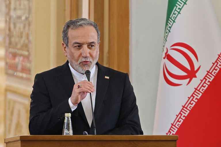 Iran : internet partiellement rétabli, réouverture des écoles